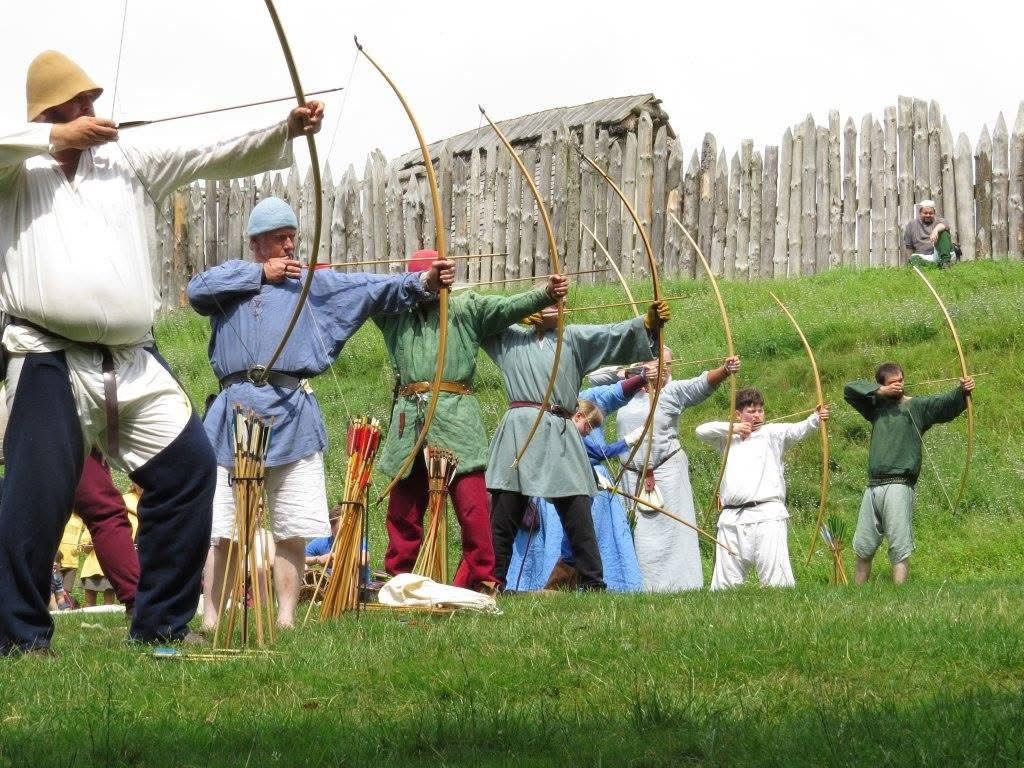The Medieval Combat Society - Bringing history to life The Medieval ...