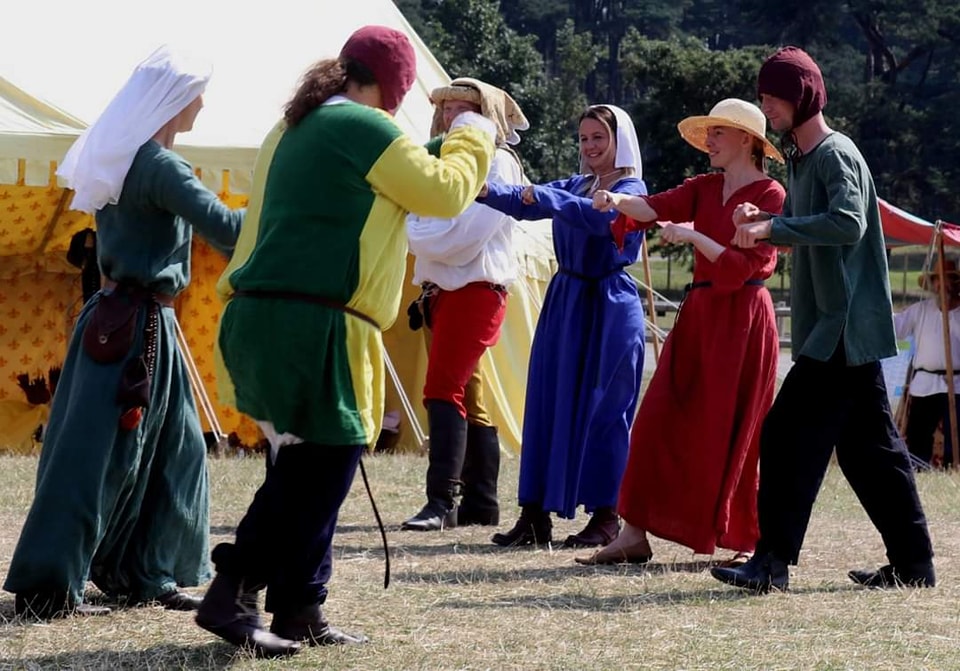The Medieval Combat Society - Bringing history to life The Medieval ...